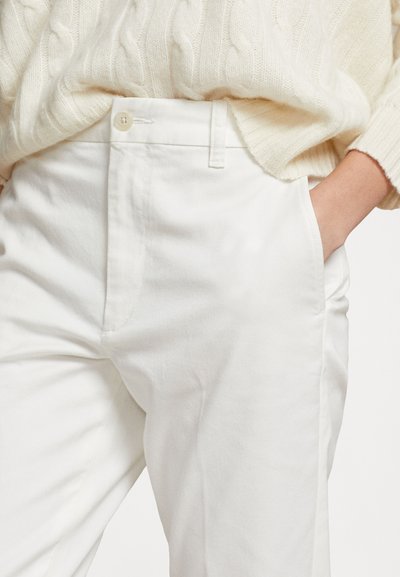 Polo Ralph Lauren CROPPED SLIM FIT TWILL CHINO TROUSER - Chino - warm white/weiß - Zalando.at
