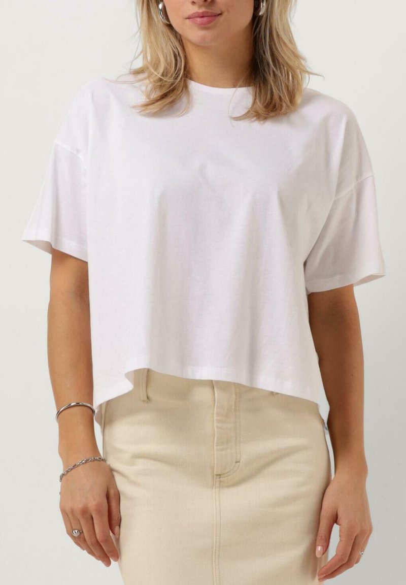 Coster Copenhagen MSCHAIRIN LOGAN - Basic T-shirt - ecru/white - Zalando