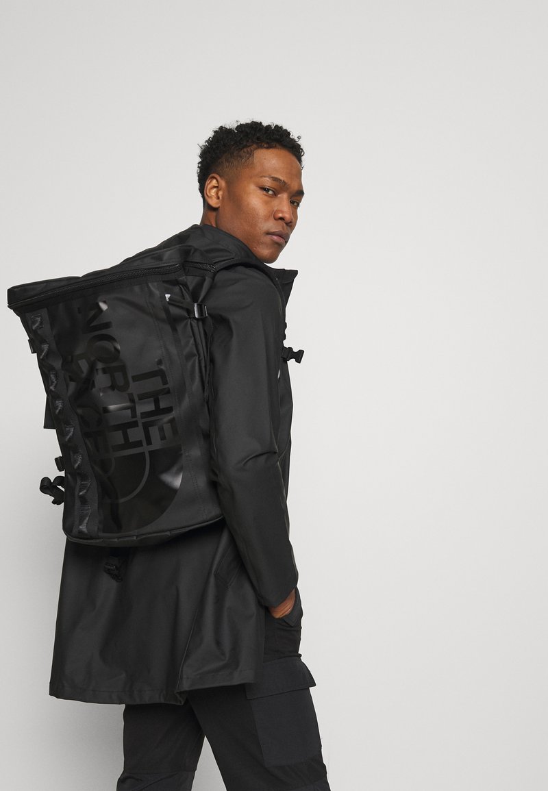 The North Face BASE CAMP FUSE BOX UNISEX - Rucksack - black - Zalando.ie