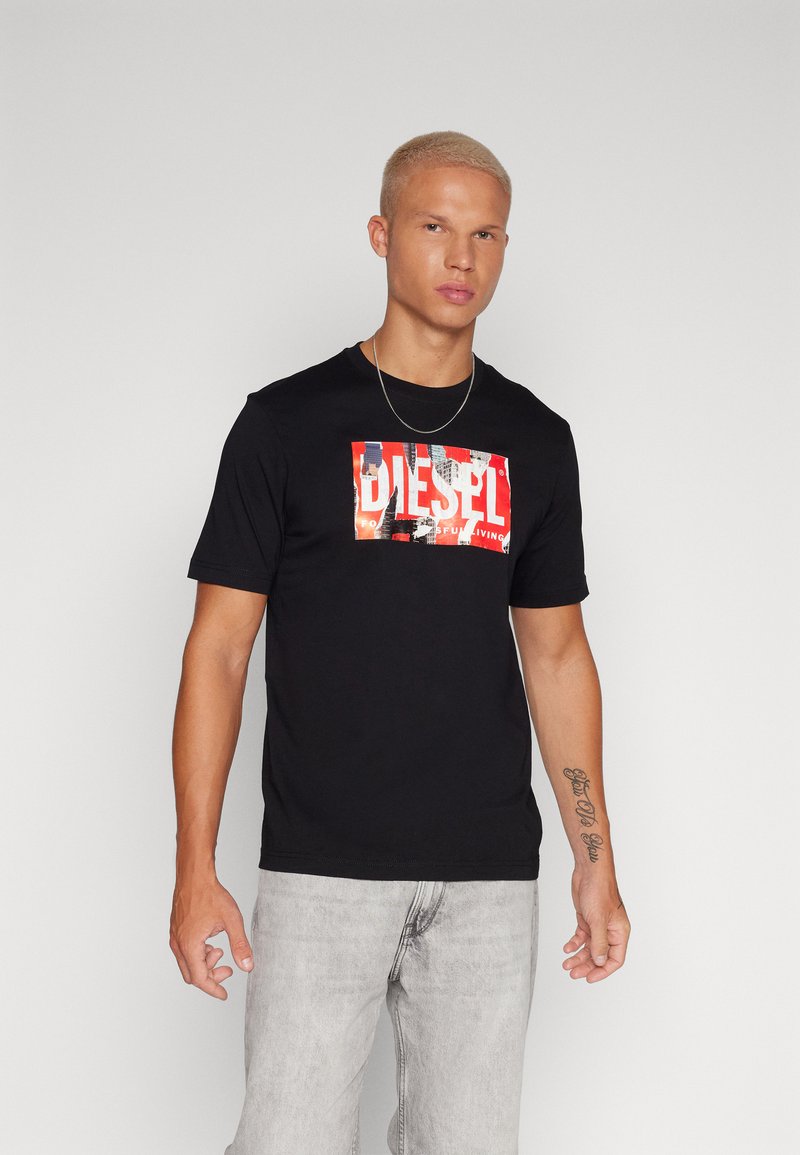 Diesel JUST RUNWAY GENDERLESS UNISEX - T-Shirt print - black/schwarz - Zalando.ch
