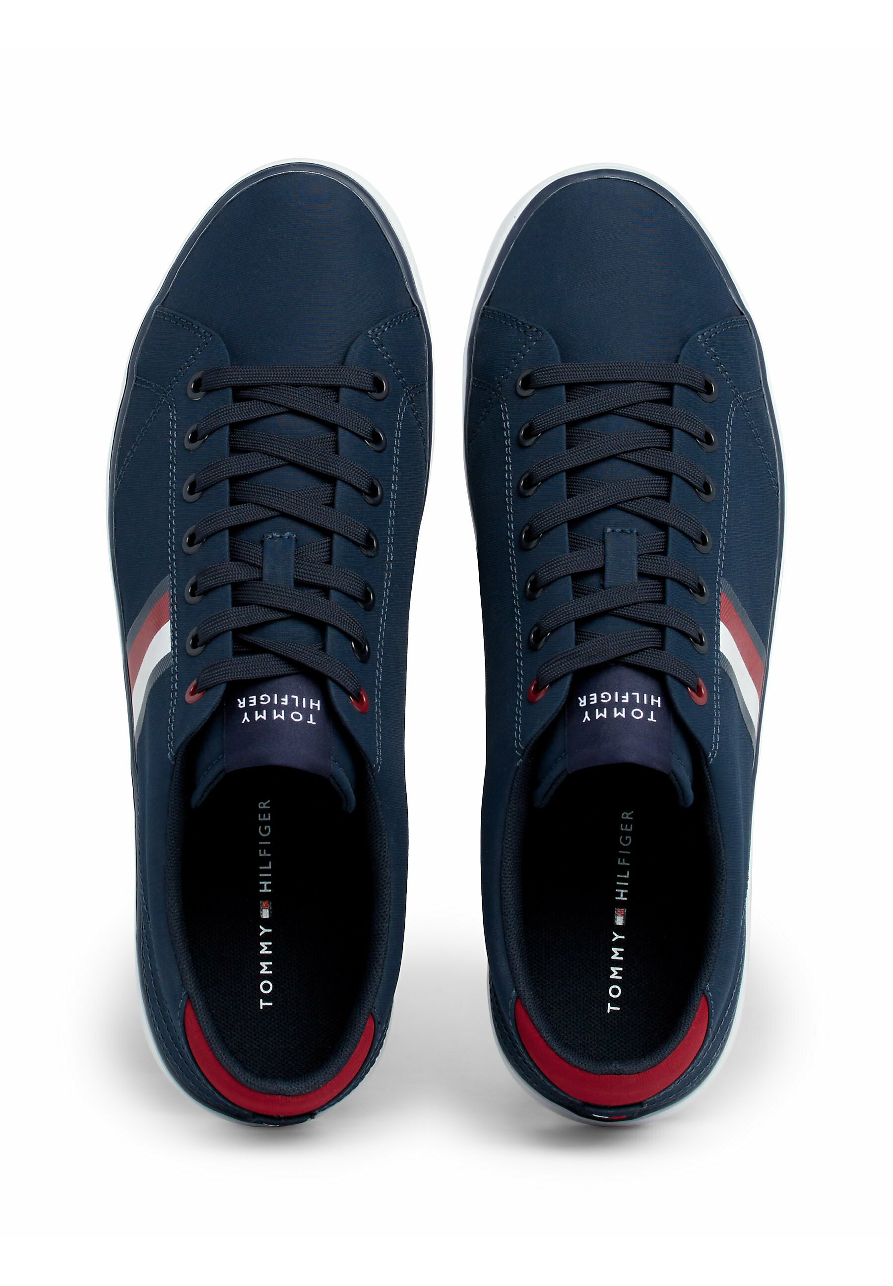 Tommy hilfiger essential signature trainers store