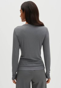 someday. SLIM FIT TEXTURE - Long sleeved top - coal dust/grey - Zalando