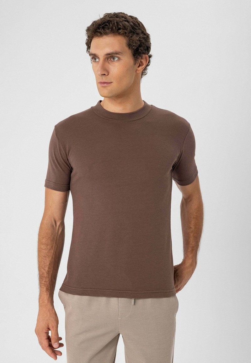 Antioch CREW NECK - Basic T-shirt - brown - Zalando.ie