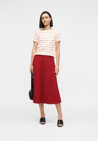 Tommy Hilfiger FLUID PLEATED PULL ON MIDI SKIRT - Jupe plissée - dark ...