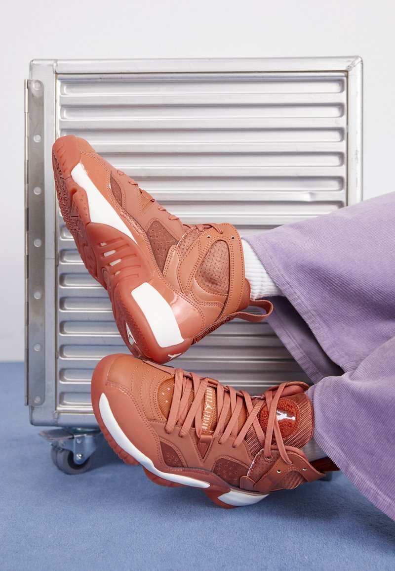 Jordan JUMPMAN TWO TREY - Sneaker high - sky orange/sail sky/orange ...