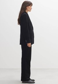 OPUS JESALA - Kurzmantel - black/schwarz - Zalando.ch