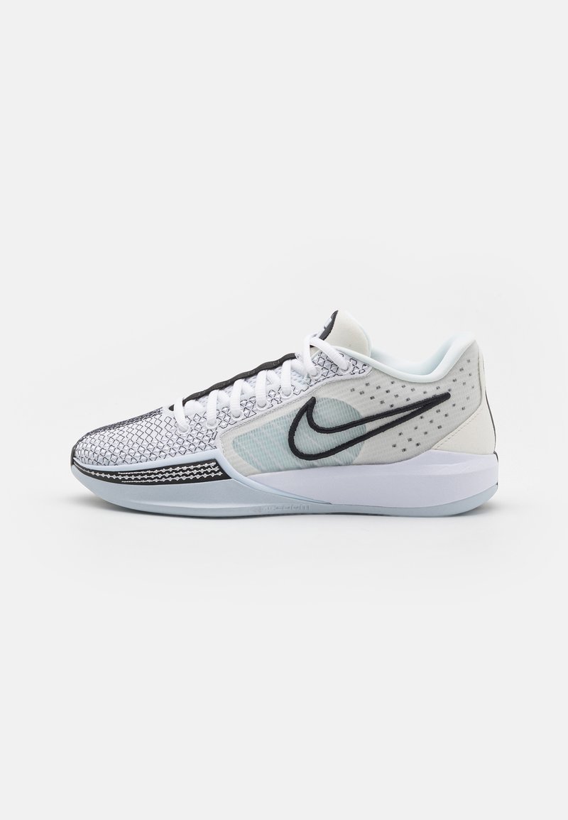 Nike Performance SABRINA 1 - Scarpe da basket - white/black/football ...