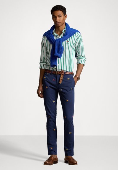 Polo Ralph Lauren BEFORD FLAT FRONT - Chinos - newport navy/mörkblå - Zalando.se