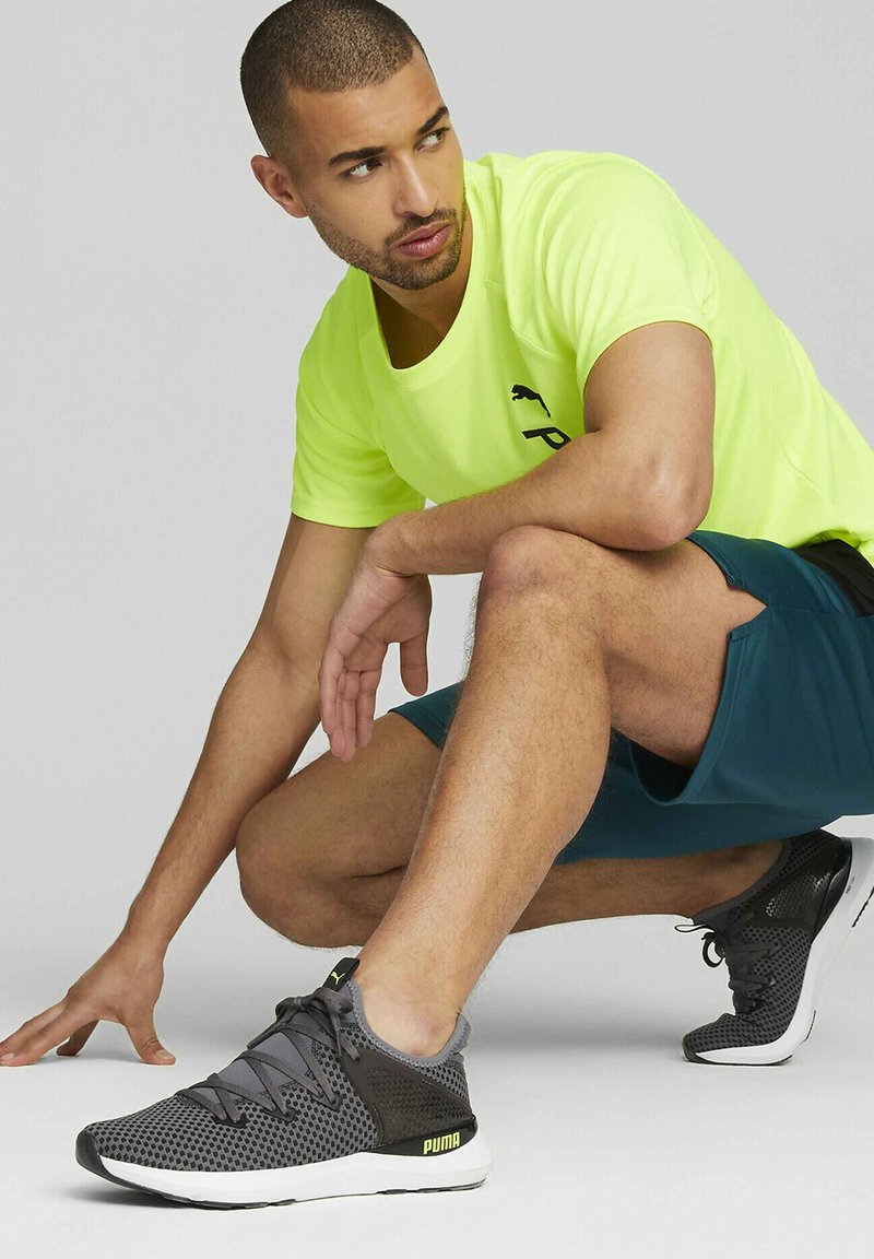 Puma PURE XT FRESH - Trainingsschuh - castlerock black lime squeeze ...