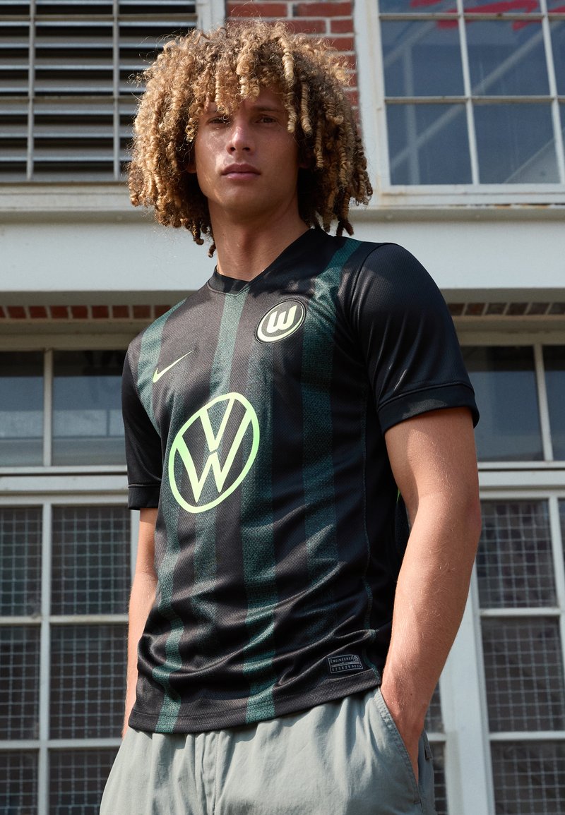Nike Performance VFL WOLFSBURG JERSEY SHORT SLEEVES STADIUM AWAYAY ...