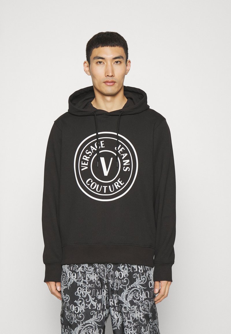 Versace Jeans Couture EMBLEM - Kapuzenpullover - black/schwarz - Zalando.at