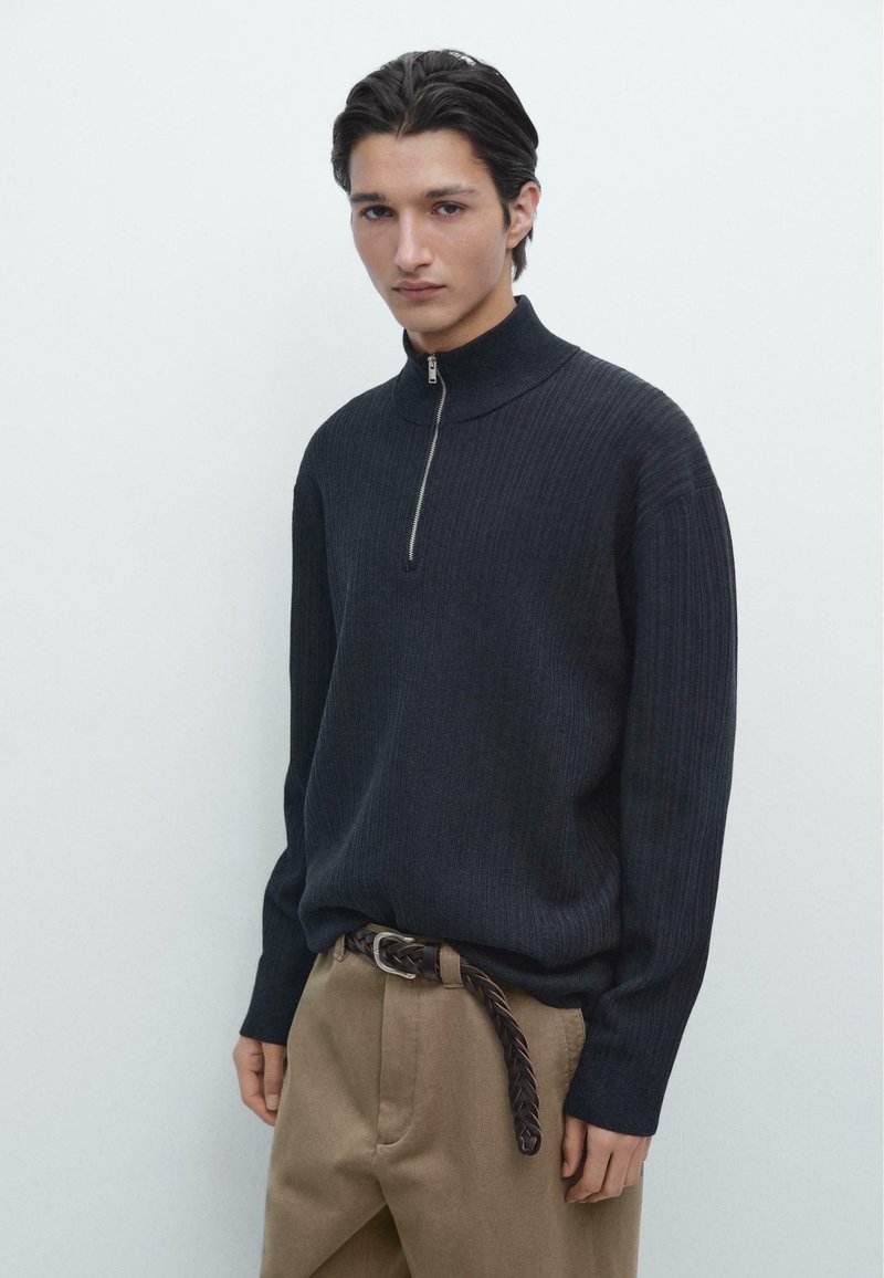 Massimo Dutti MOCK NECK WITH ZIP - Striktrøje - dark blue/mørkeblå ...
