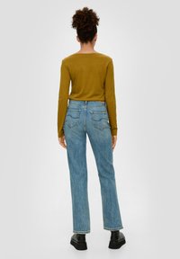 QS MEGAN ANKLE- REGULAR FIT HIGH RISE - Straight leg jeans - blau ...