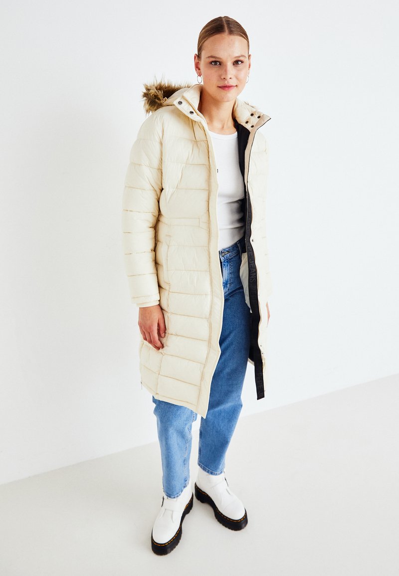 Pepe Jeans MAY LONG - Winter coat - mousse white/off-white - Zalando.ie