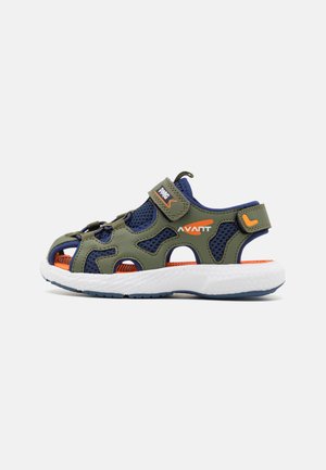 Camper ORUGA KIDS UNISEX - Sandaler - medium green/grön - Zalando.se