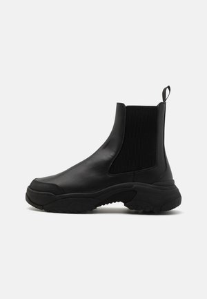 Proenza Schouler STOMP CHELSEA BOOTS - Botines con plataforma - black ...