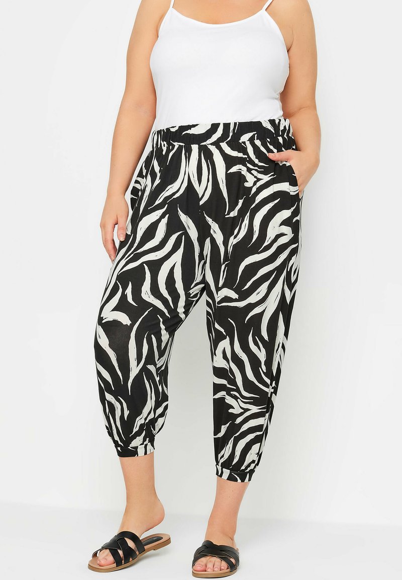 Yours Clothing ZEBRA CROPPED HAREM - Tracksuit bottoms - black - Zalando