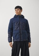 EA7 Emporio Armani JACKET - Winterjacke - blu navy/dunkelblau - Zalando.de