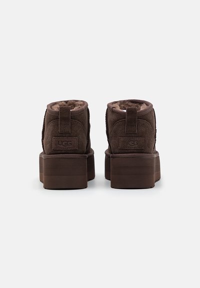 UGG CLASSIC ULTRA MINI PLATFORM - Stivaletti con plateau - burnt cedar ...
