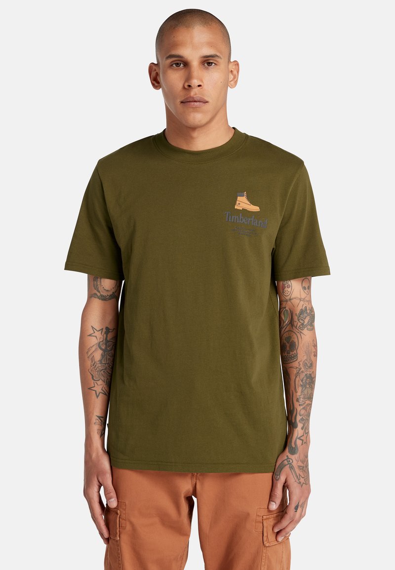 Timberland BOOT LOGO - T-shirt imprimé - dark olive/olive - ZALANDO.FR