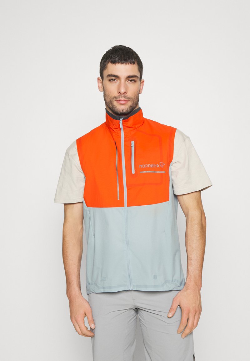 Norrøna SENJA VEST - Chaleco - red/rojo - Zalando.es