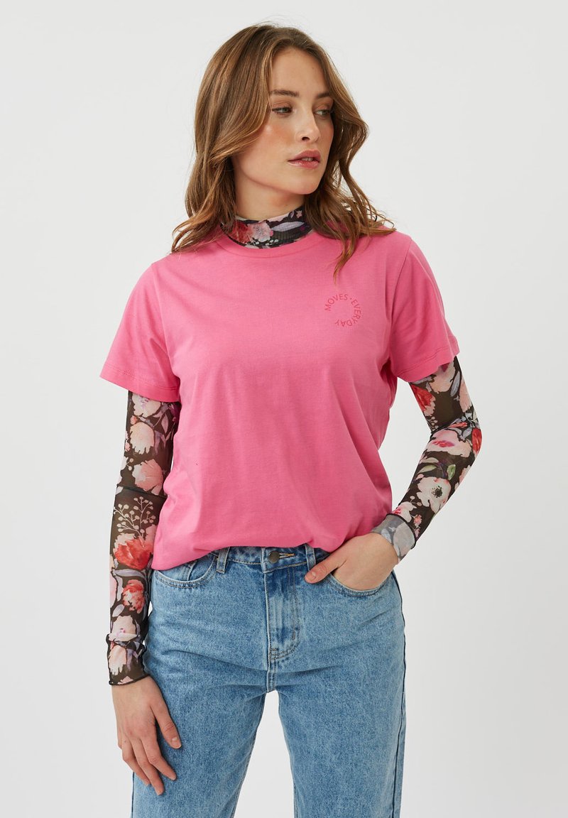 Moves NIELLI - T-shirt basic - shocking pink/donkerroze - Zalando.be