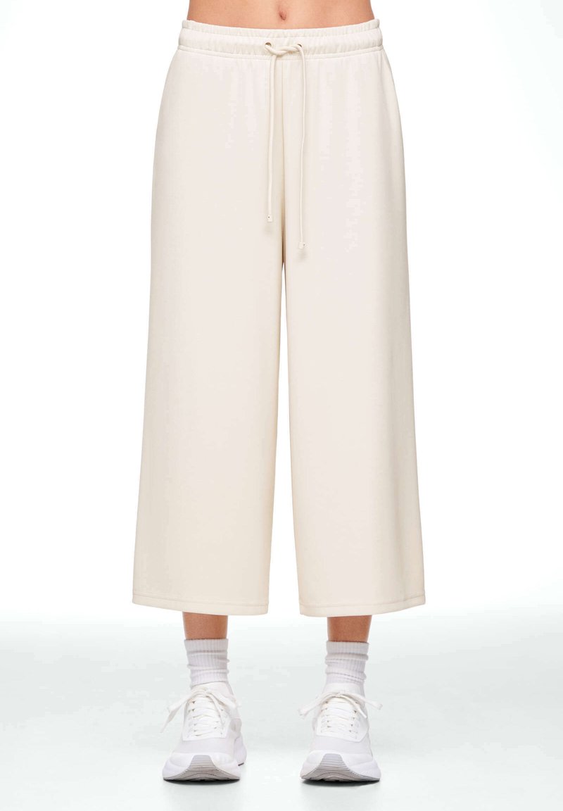 OYSHO SOFT TOUCH WIDE LEG - Kalhoty - beige/béžová - Zalando.cz