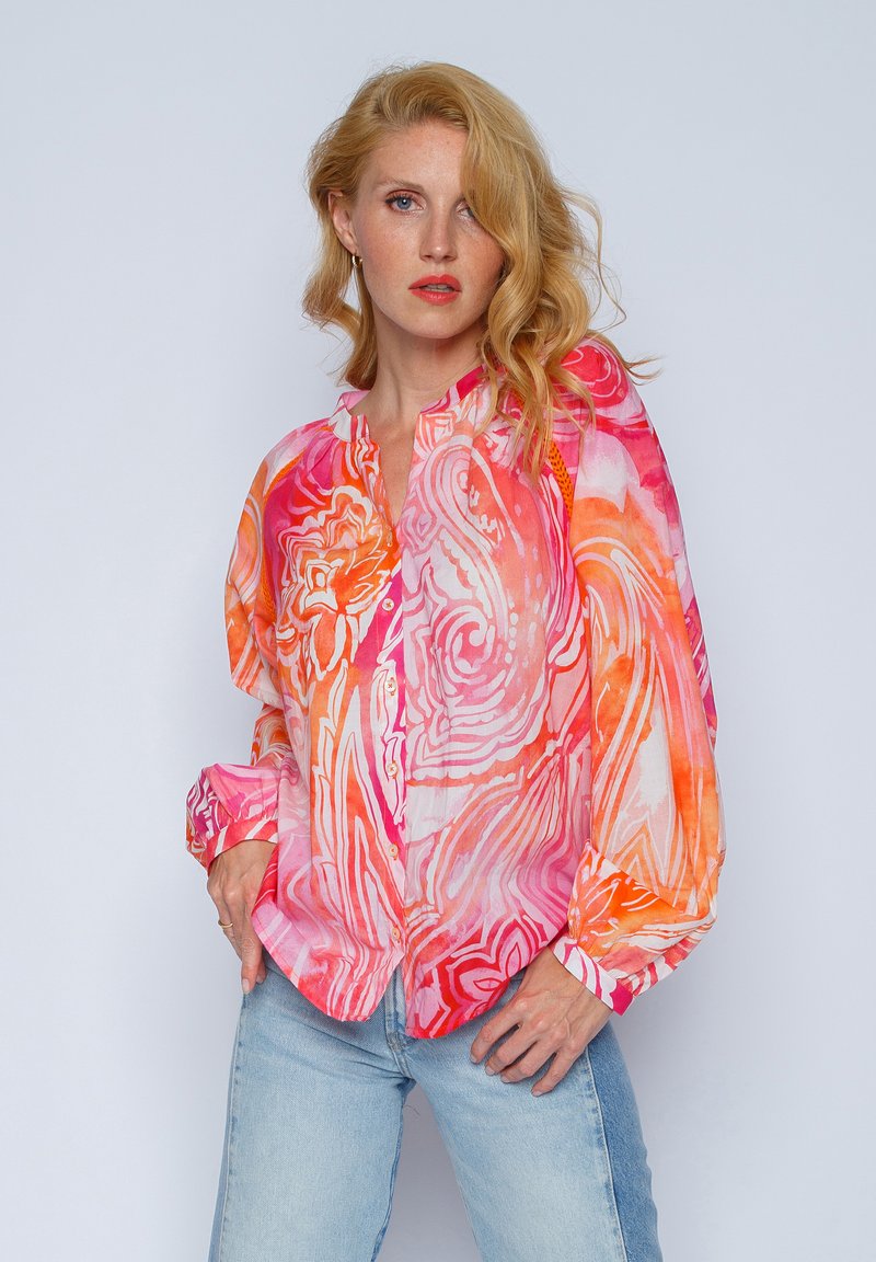 Emily van den Bergh Bluse - orange red batik/mehrfarbig - Zalando