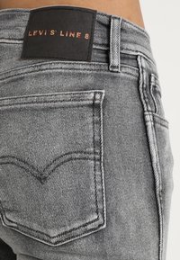 Levi's® Line 8 Jeans Skinny Fit - grey denim - (Pre-owned) - Zalando