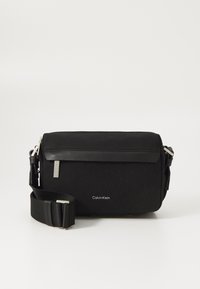 Calvin Klein CK MUST CAMERA BAG - Across body bag - black - Zalando.co.uk