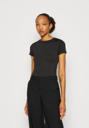 Weekday Damesartikelen • ZALANDO • Alles voor vrouwen online