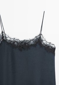 Massimo Dutti LINGERIE-STYLE WITH CONTRAST LACE DETAIL - Top - mottled ...