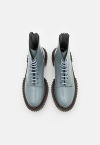 Adieu TYPE 196 X UNDERCOVER UNISEX - Plateaustiefelette - blue grey/red ...