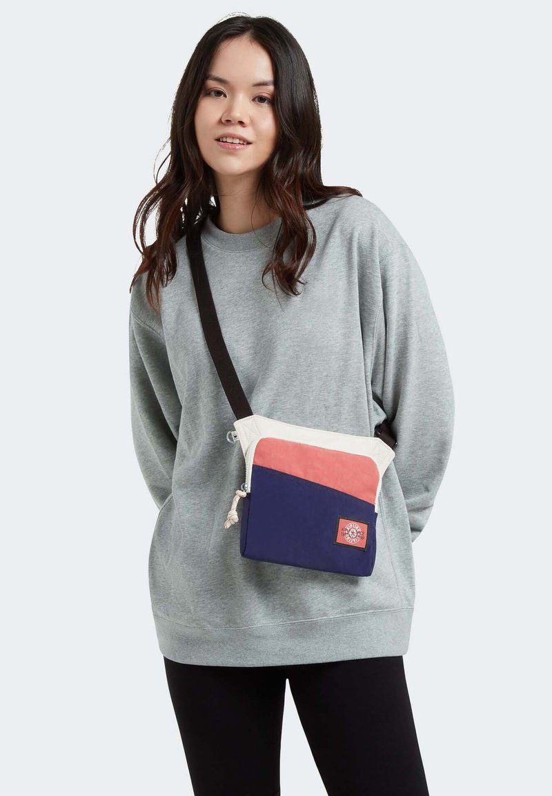 Kipling ALMIRO - Skuldertasker - ultimate navy block/royal - Zalando.dk