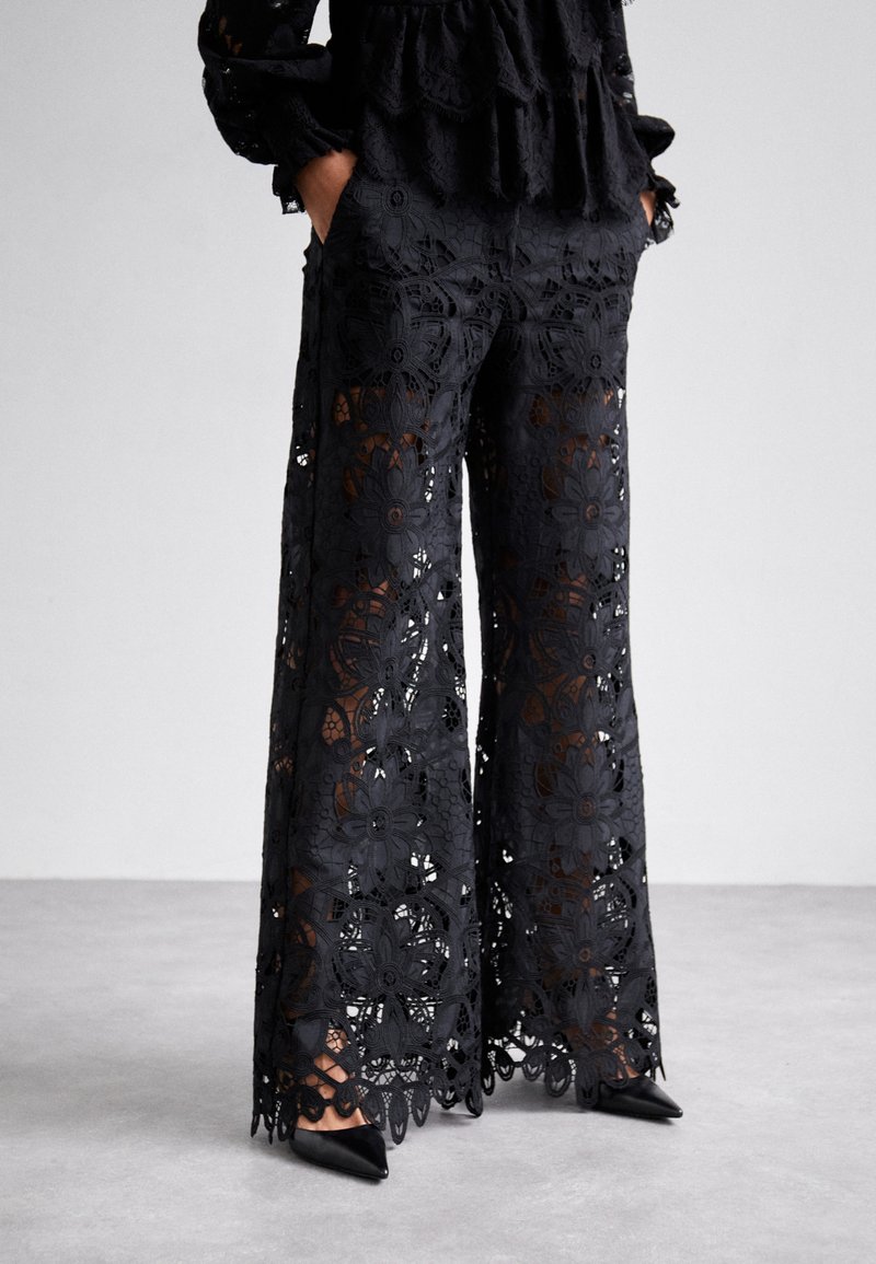 MUNTHE EILEEN - Trousers - black - Zalando.co.uk