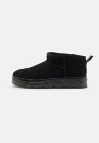 UGG CLASSIC ULTRA MINI CLEAR - Plateaustøvletter - black/sort - Zalando.dk