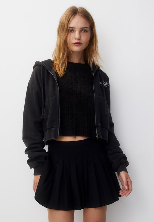 PULL&BEAR online | Scopri la collezione PULL&BEAR su Zalando