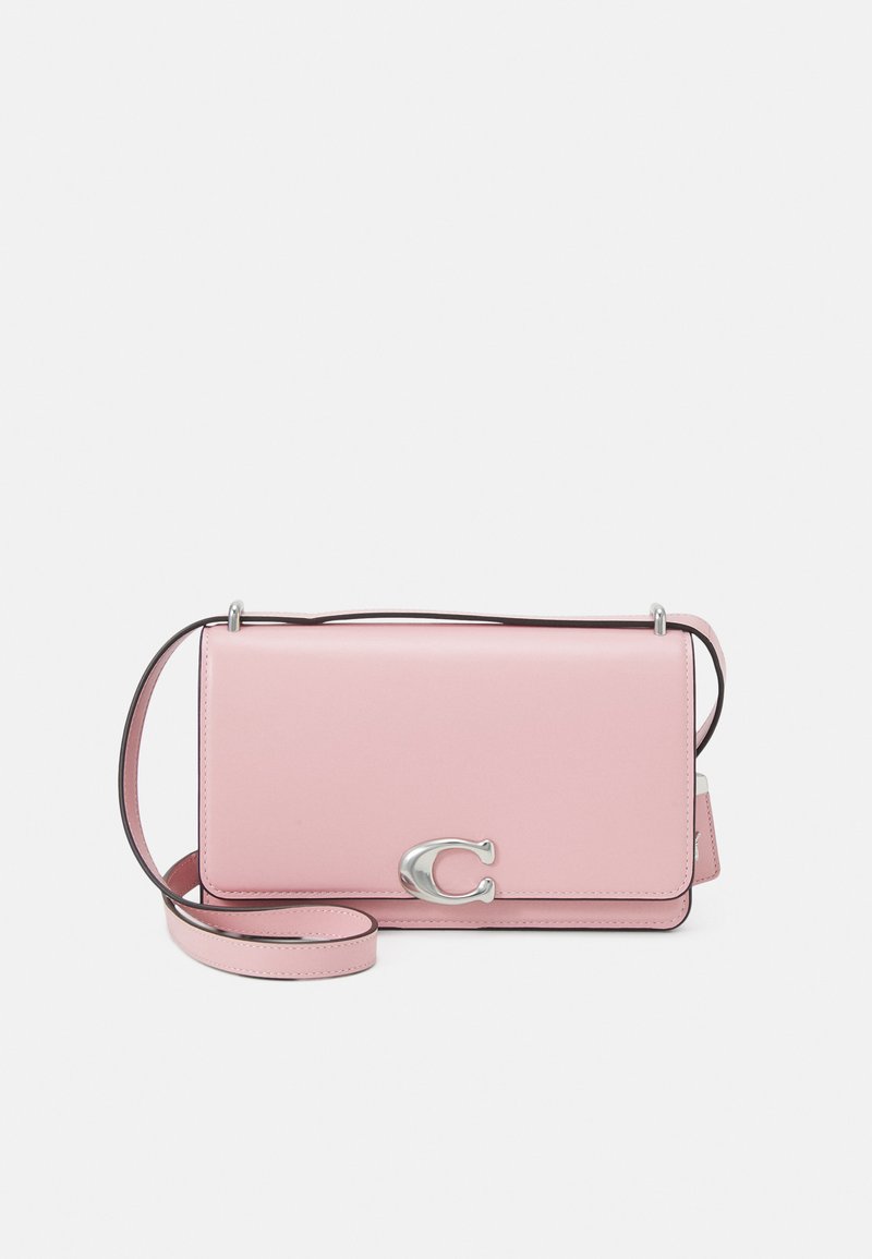 Coach BUNNY CHARM BANDIT SHOULDER - Schoudertas - powder pink ...