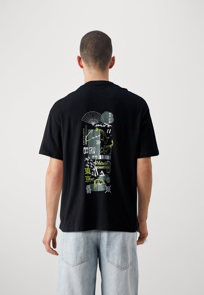 Jack & Jones JCOFLORAL TEE CREW NECK - T-shirt con stampa - pirate ...