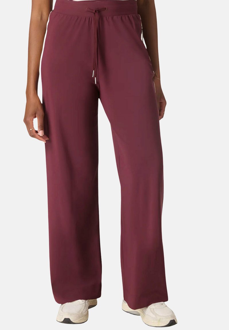 Sweaty Betty EXPLORER WIDE LEG - Trainingsbroek - garnet red ...