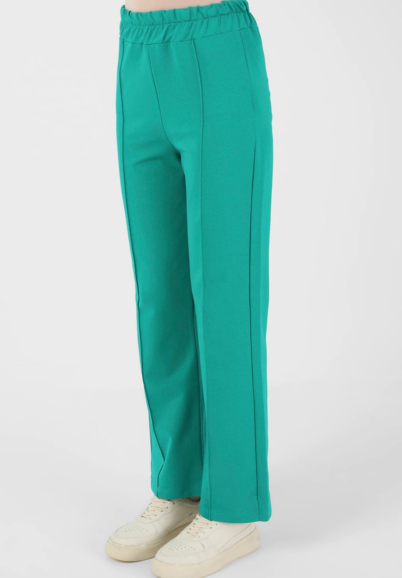 Modanisa Forest Refka Basic Jogginghose Evergreen Tanne Zalando De