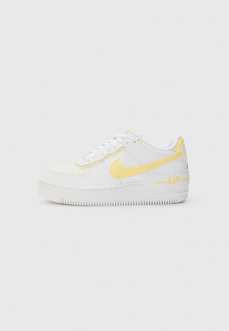 Nike Sportswear AF1 SHADOW - Sneakers laag - white/soft yellow/sail ...