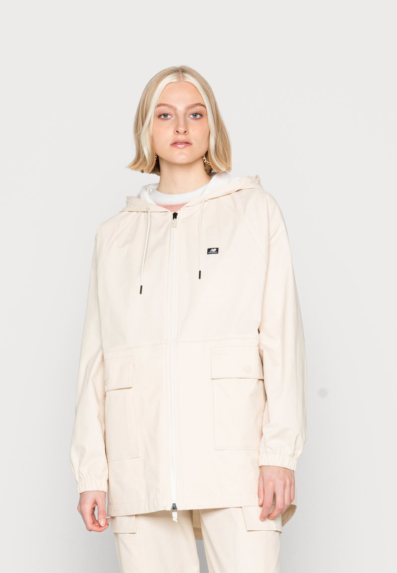 New Balance ATHLETICS RENEW UTILITY JACKET - Chaqueta fina - calm taupe ...