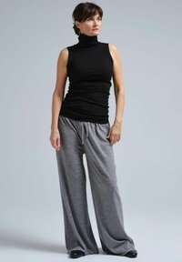 Seamless Basic FLEUR - Top - black/schwarz - Zalando.at