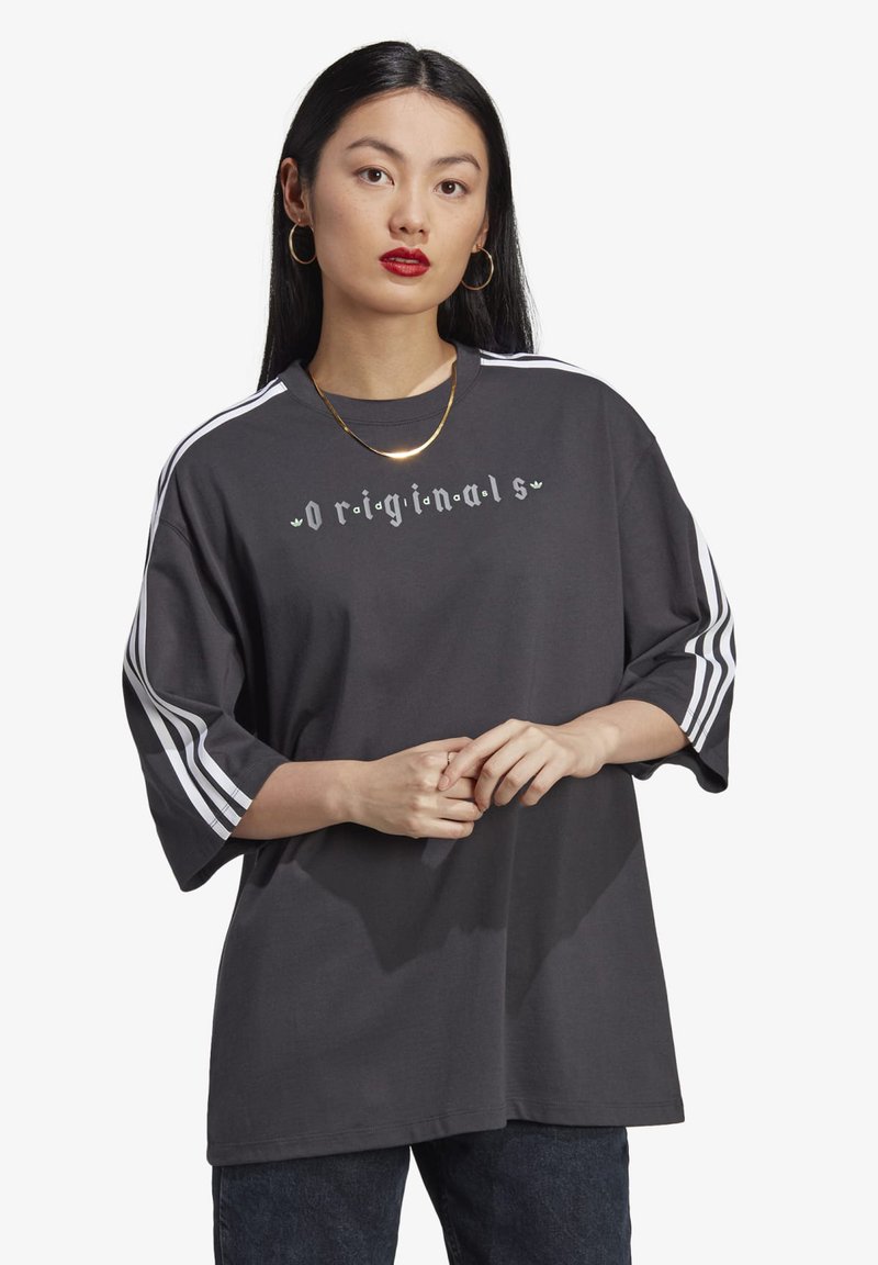 adidas Originals TEE - Print T-shirt - carbon/black - Zalando.de