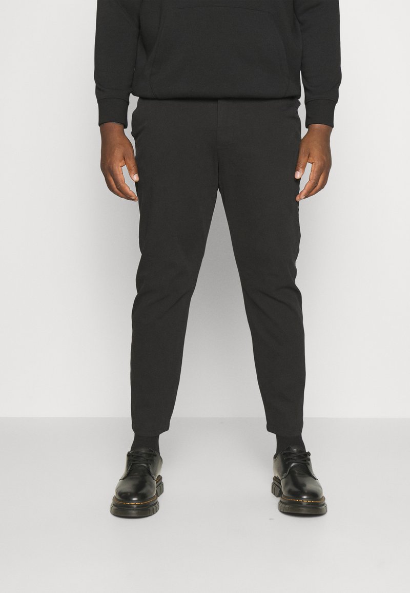 Redefined Rebel AUGUST PANTS PLUS - Chino - black/schwarz - Zalando.de