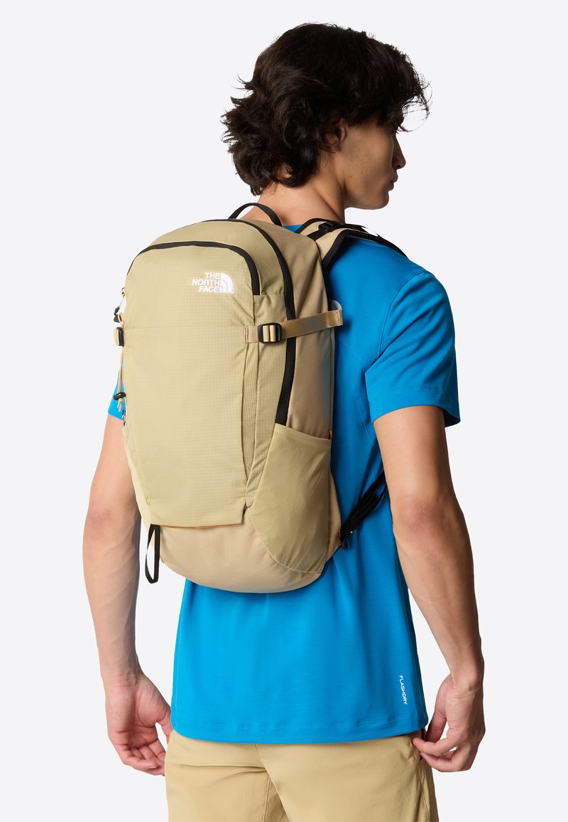 The North Face BASIN 18 - Rygsække - khaki stone desert rust/beige ...