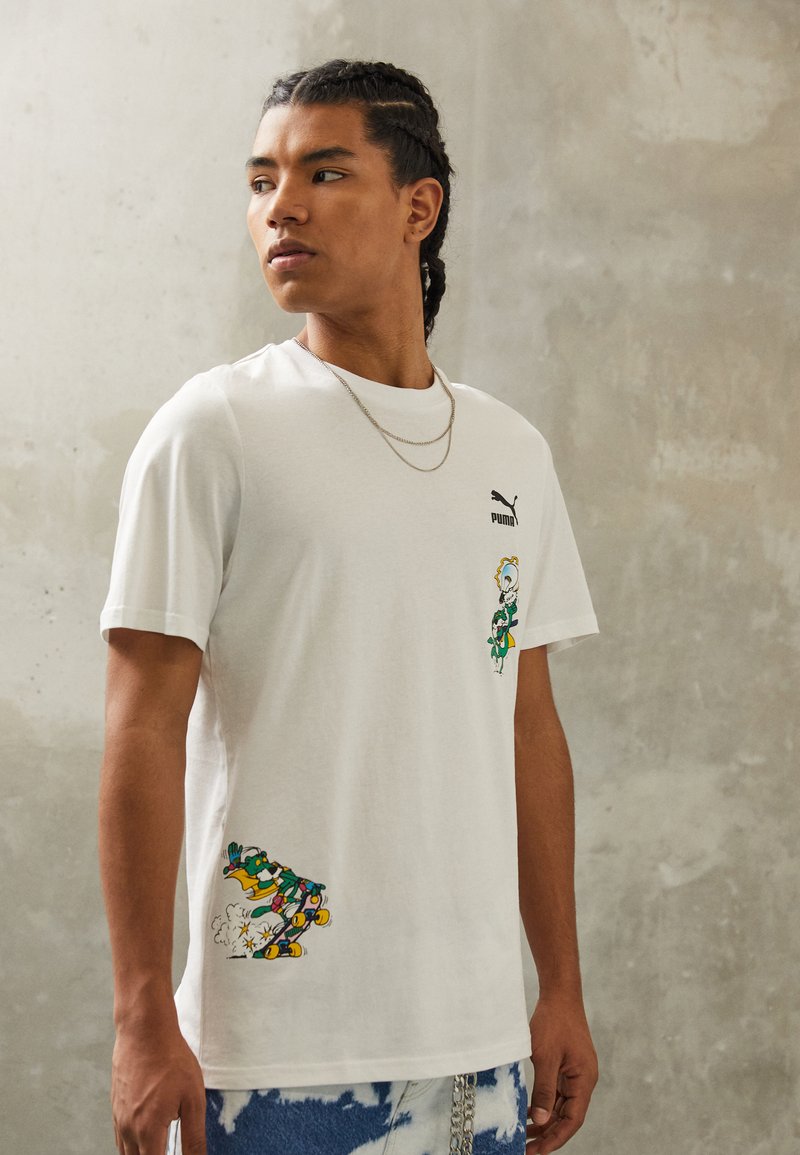 Puma CLASSICS SUPER GRAPHIC TEE - T-Shirt print - white/weiß - Zalando.at