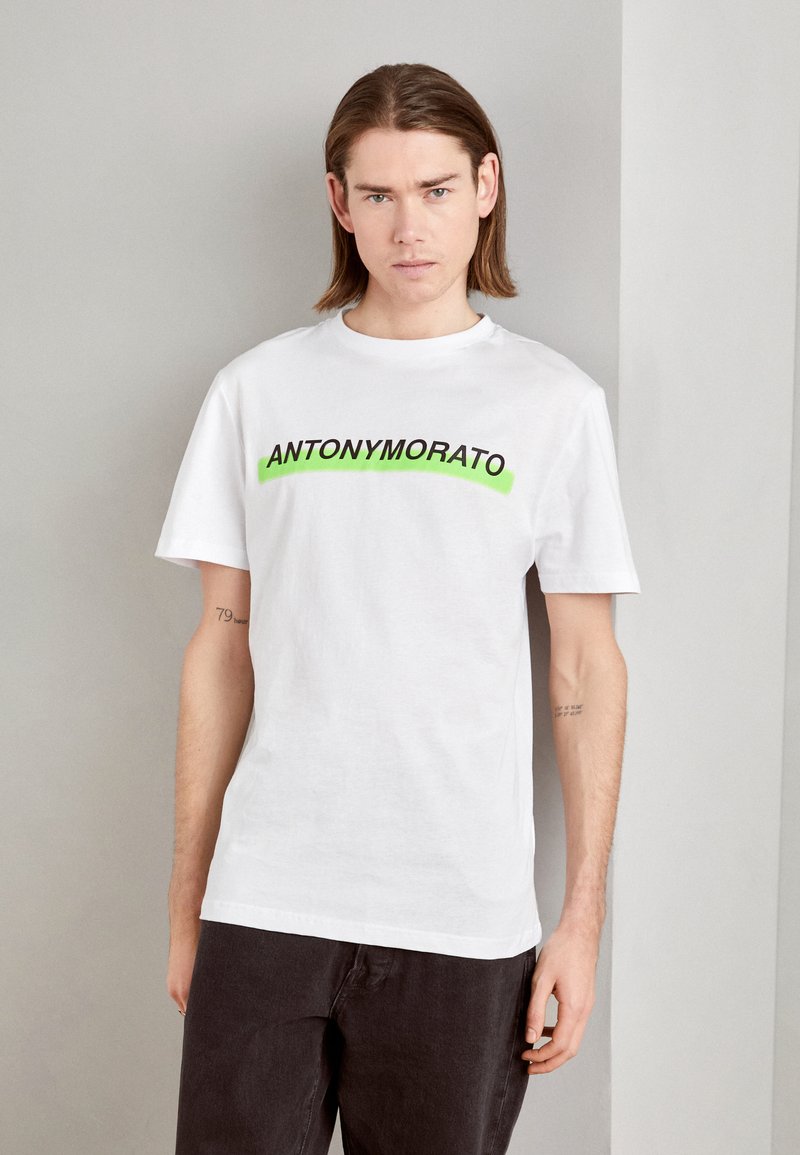 Antony Morato REGULAR FIT WITH WATER AND RUBBER INJECTION LOGO PRINT ...