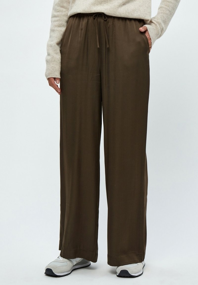 Minus KAMIA - Pantalon classique - slate brown/olive chiné - ZALANDO.FR